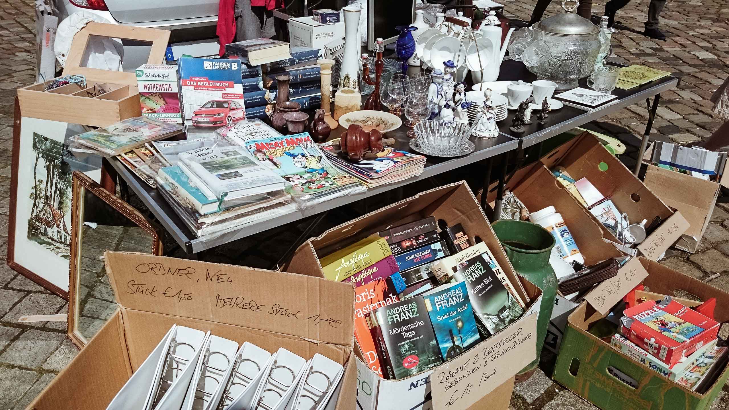Zwischen Schnäppchen und Schrott – Flohmarkt Bürgerweide Bremen - KROSSE